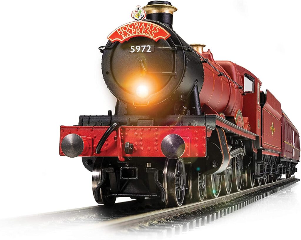 Hornby R1234 Harry Potter Hogwarts Express Train Set - Inside Line Models